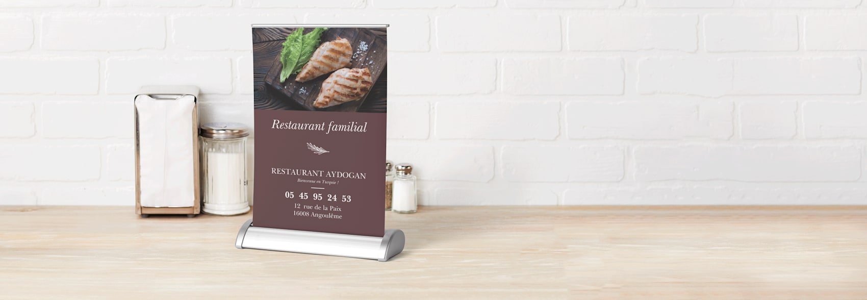 Impression mini roll-up, mini roll-up publicitaire | VistaPrint