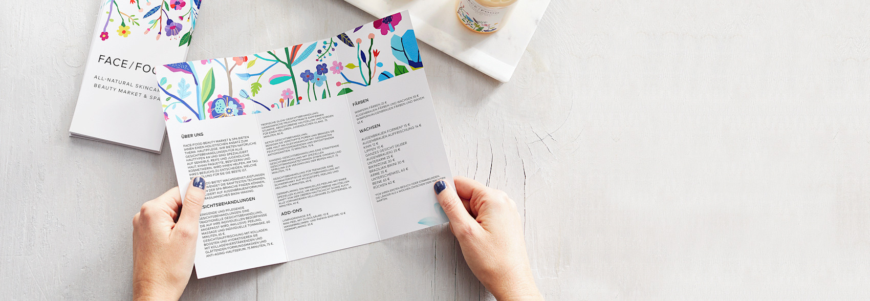 Falzflyer drucken, Faltblätter und Broschüren gestalten | VistaPrint