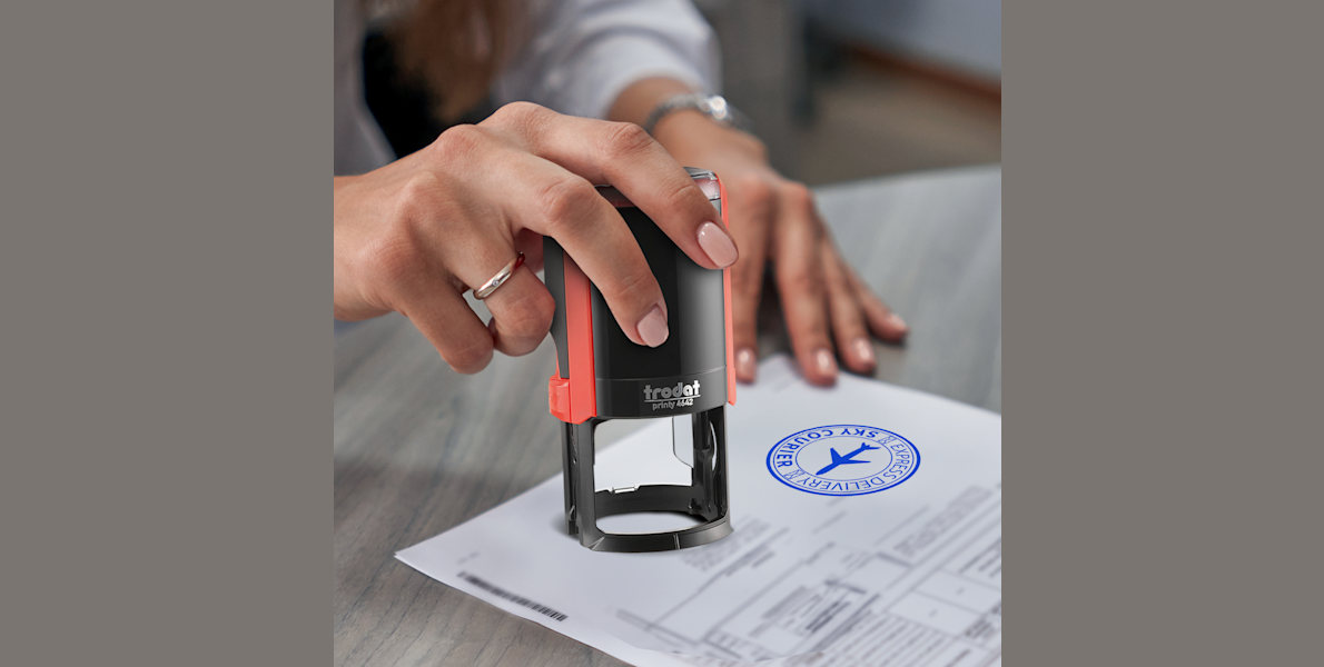 Personalised Self-Inking Round and Rectangle Stamps | Vistaprint.in