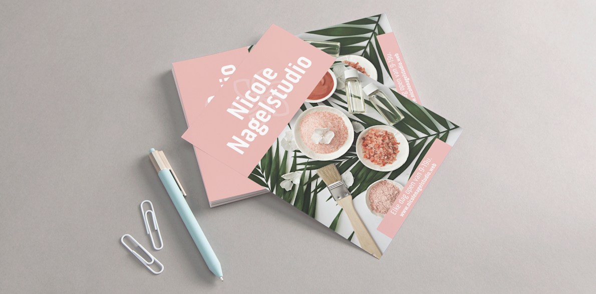 Flyers maken en folders drukken | VistaPrint BE