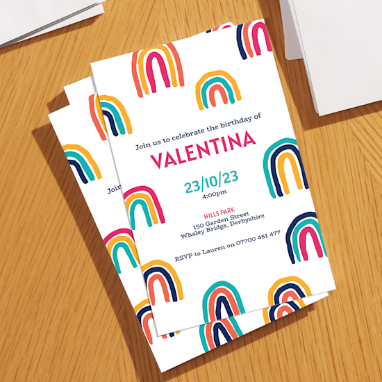 Personalised Birthday Invitations & Decorations | VistaPrint UK