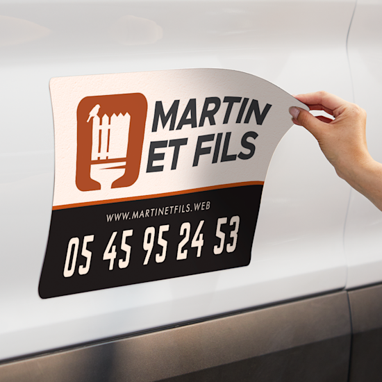 Autocollants pour voiture et signalétique pour véhicules | VistaPrint