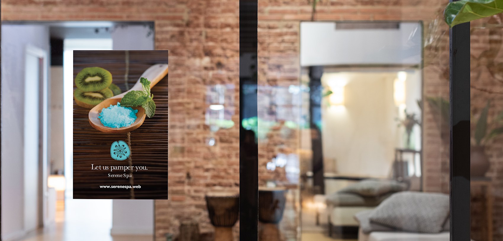 Window Decals | Make your Window Stickers Online | Vistaprint AU