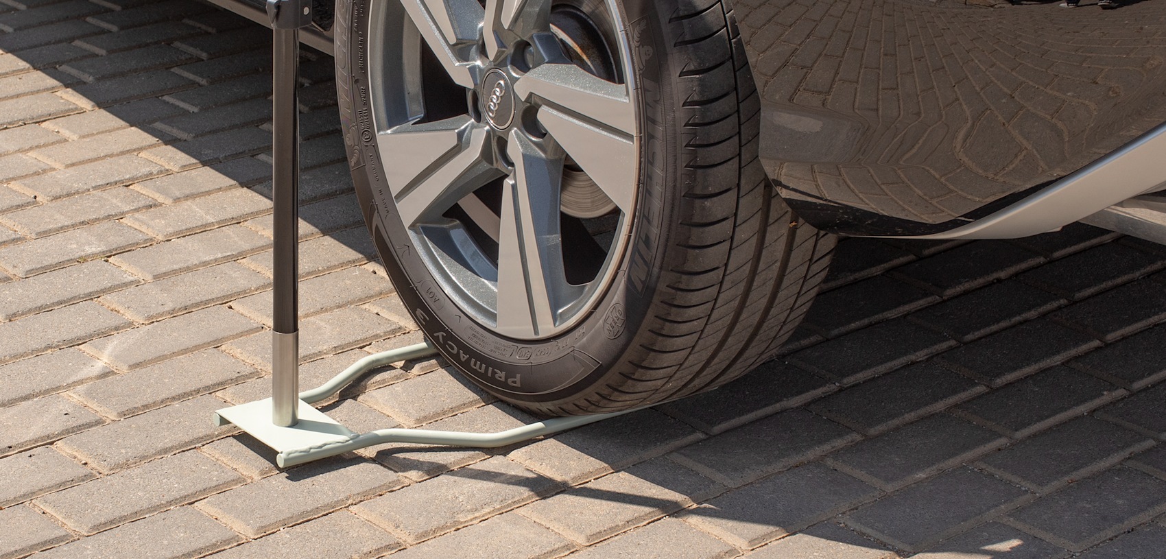 Flags Pole Bases, Custom Flag Bases| VistaPrint Canada