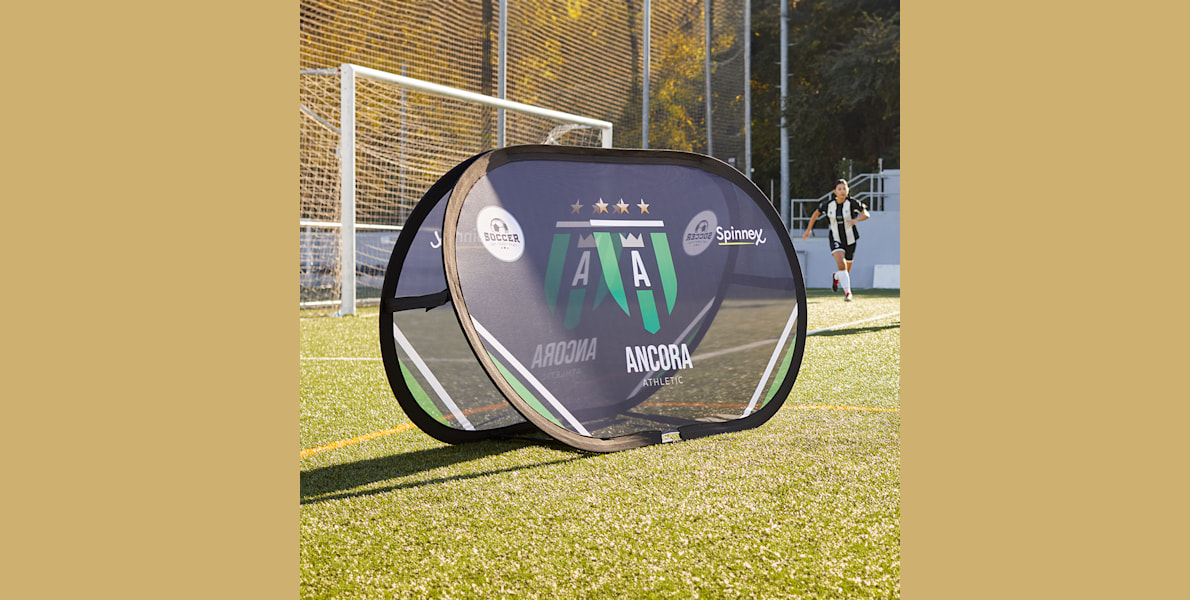 Stowaway Pop Out Banners Printing | Vistaprint IE