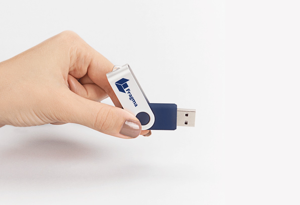 Custom Swivel USB Drive | VistaPrint