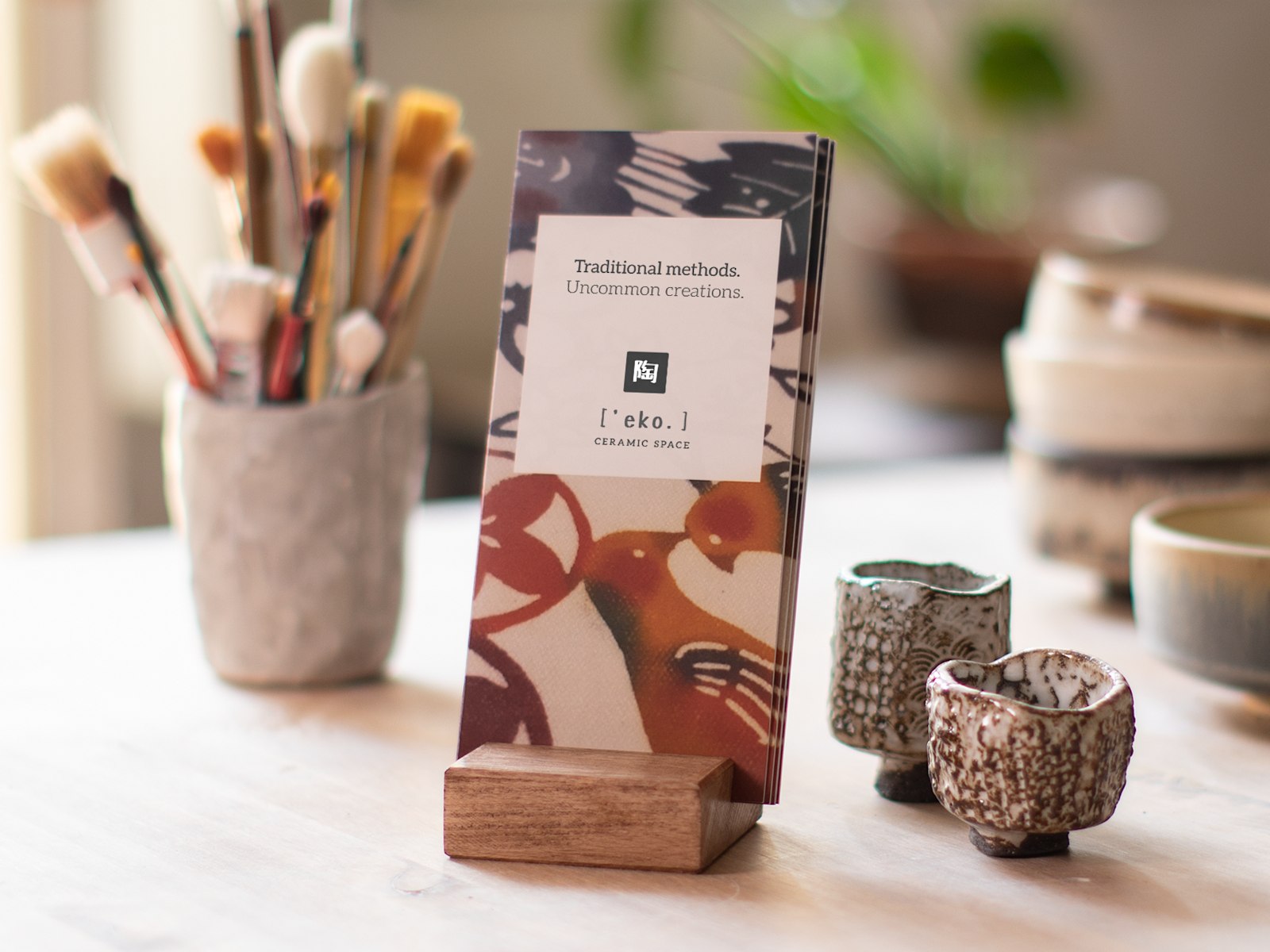 Custom Brochure Printing, Pamphlet Printing | VistaPrint CA