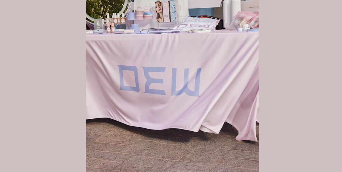 Custom Tablecloths, Fitted Tablecloths with Logo | VistaPrint