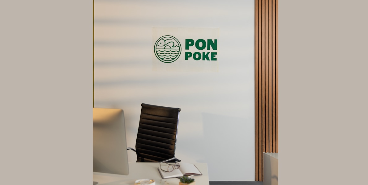 Custom Wall Decals, Personalised Wall Stickers | VistaPrint UK