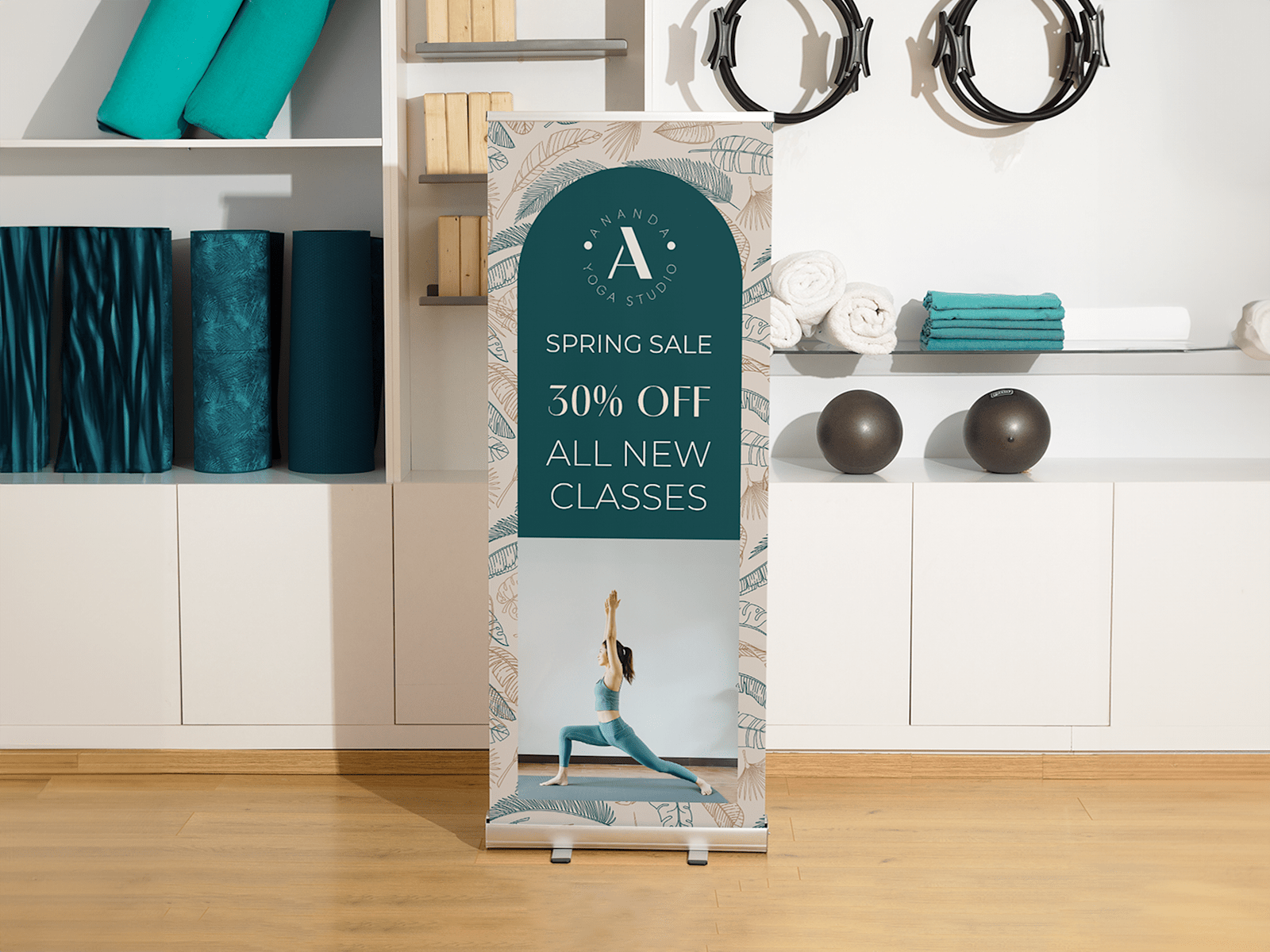 Roller Banner Printing: Roll Up & Pull Up Banners | VistaPrint IE