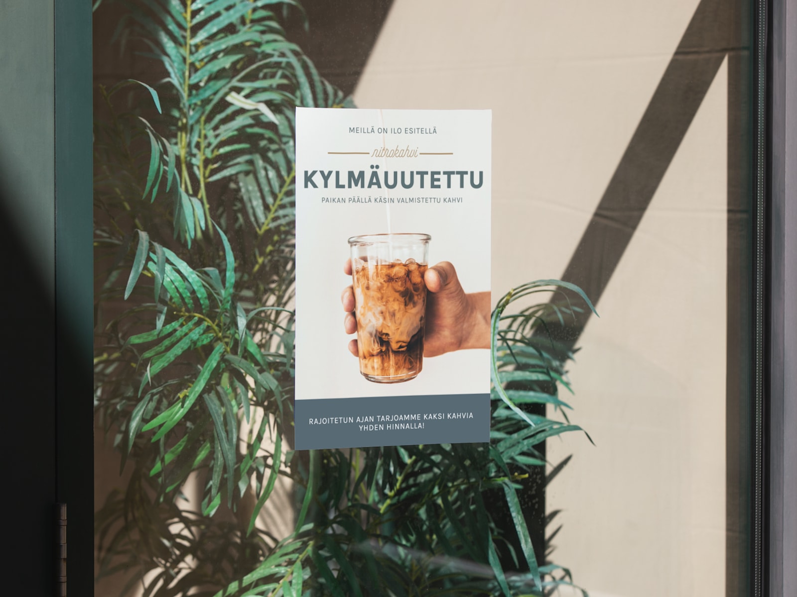 Säänkestävät julisteet, vedenpitävät muovijulisteet | Vistaprint Suomi