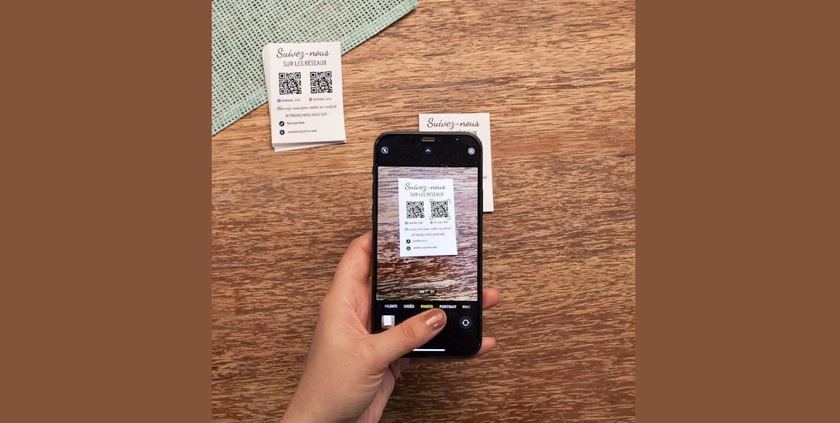 Stickers QR code, impression d’autocollants avec code QR | VistaPrint