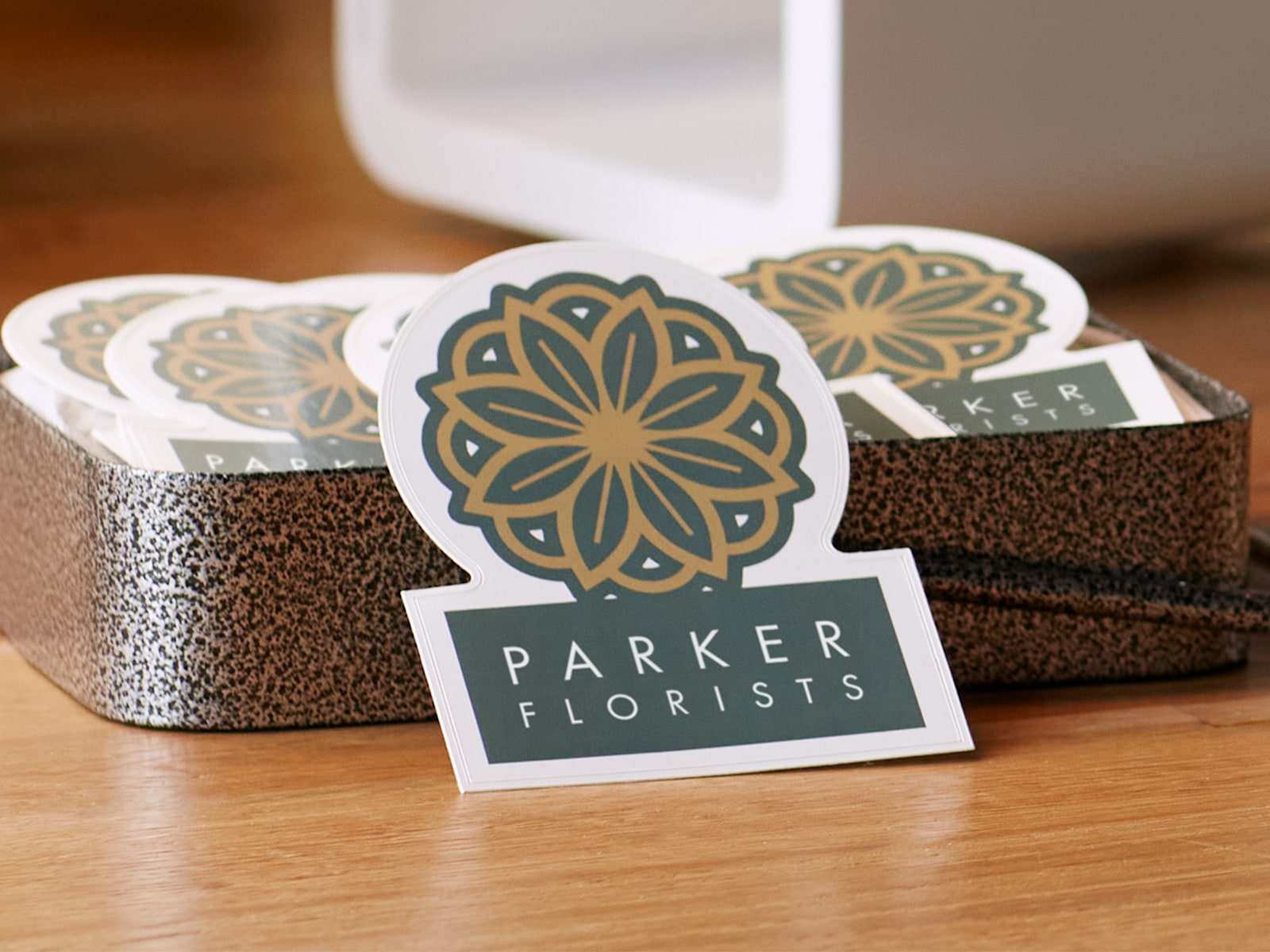 Die-cut sticker printing: custom die-cut stickers | Vistaprint SG