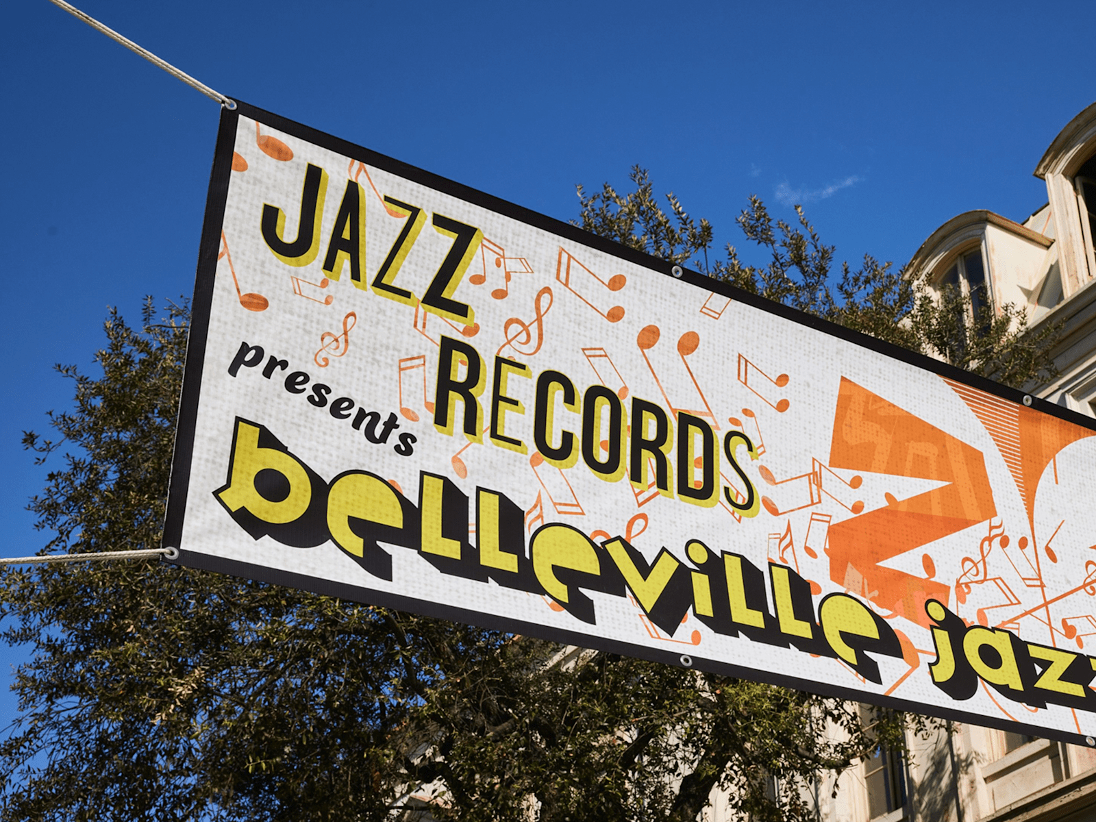 Mesh Banners, Custom Mesh Banners | VistaPrint AU