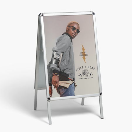 Custom Display Signs Printing | VistaPrint UK