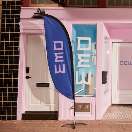 Custom signs for indoor and outdoor advertising